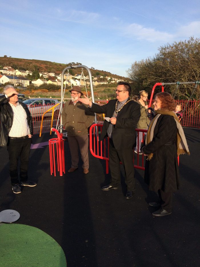 New children’s play area now open in Pwll - Llanelli Rural Council ...